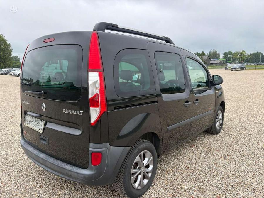Melns Renault Kangoo 2013 Tauragė, ar dzinēja tilpumu 1.46 L un nobraukumu 265 tūkst. km par 4450 €, foto 4 vietnē AUTOMOTO.COM.LV