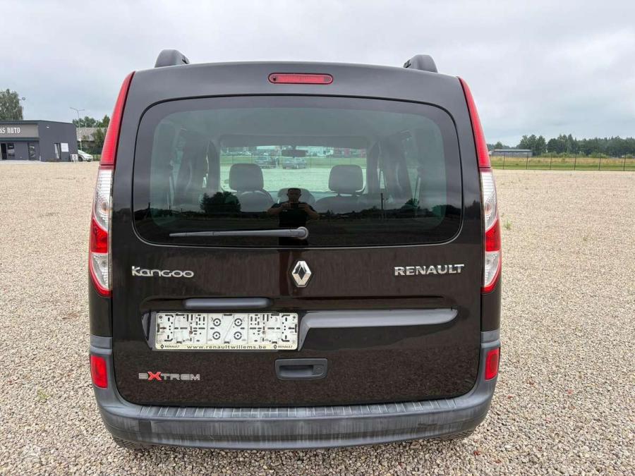 Melns Renault Kangoo 2013 Tauragė, ar dzinēja tilpumu 1.46 L un nobraukumu 265 tūkst. km par 4450 €, foto 5 vietnē AUTOMOTO.COM.LV