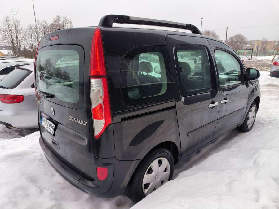 Black Renault Kangoo 2014 in Taurage, with an engine capacity of 1.46 L and mileage of 236 thousand km for 5700 €, photo 4 on AUTOMOTO.COM.LV