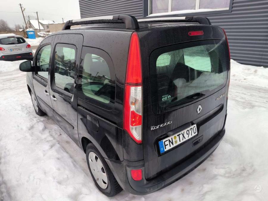 Black Renault Kangoo 2014 in Taurage, with an engine capacity of 1.46 L and mileage of 236 thousand km for 5700 €, photo 5 on AUTOMOTO.COM.LV