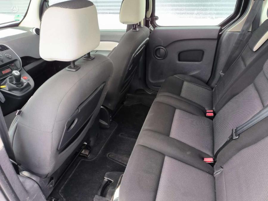 Black Renault Kangoo 2014 in Taurage, with an engine capacity of 1.46 L and mileage of 236 thousand km for 5700 €, photo 18 on AUTOMOTO.COM.LV