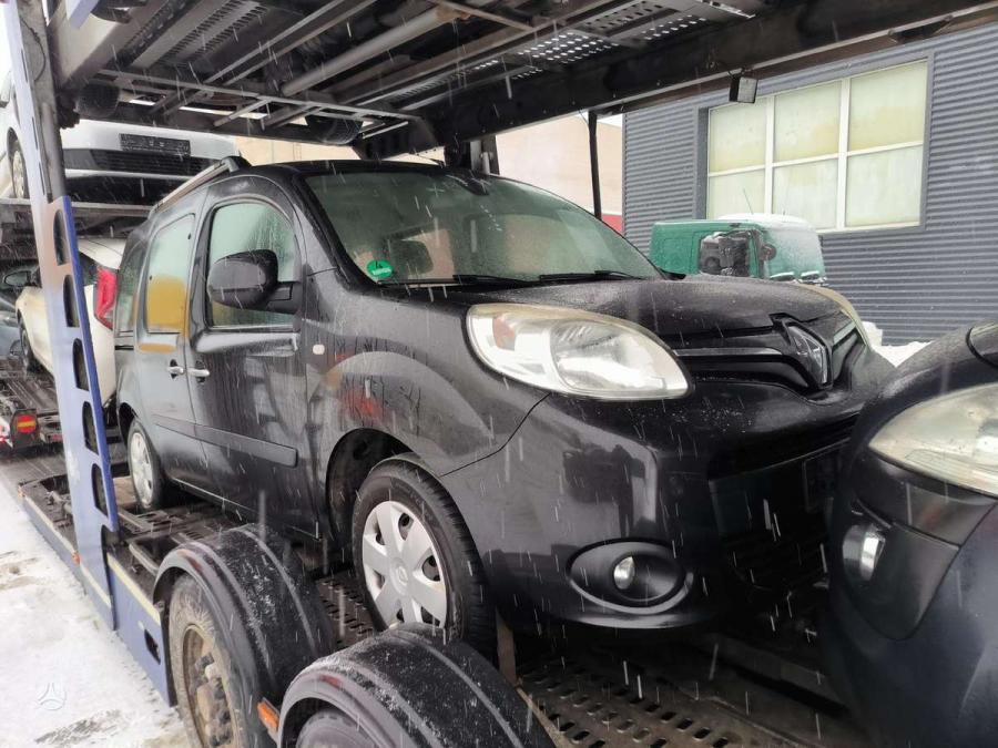 Black Renault Kangoo 2014 in Taurage, with an engine capacity of 1.46 L and mileage of 236 thousand km for 5700 €, photo 26 on AUTOMOTO.COM.LV