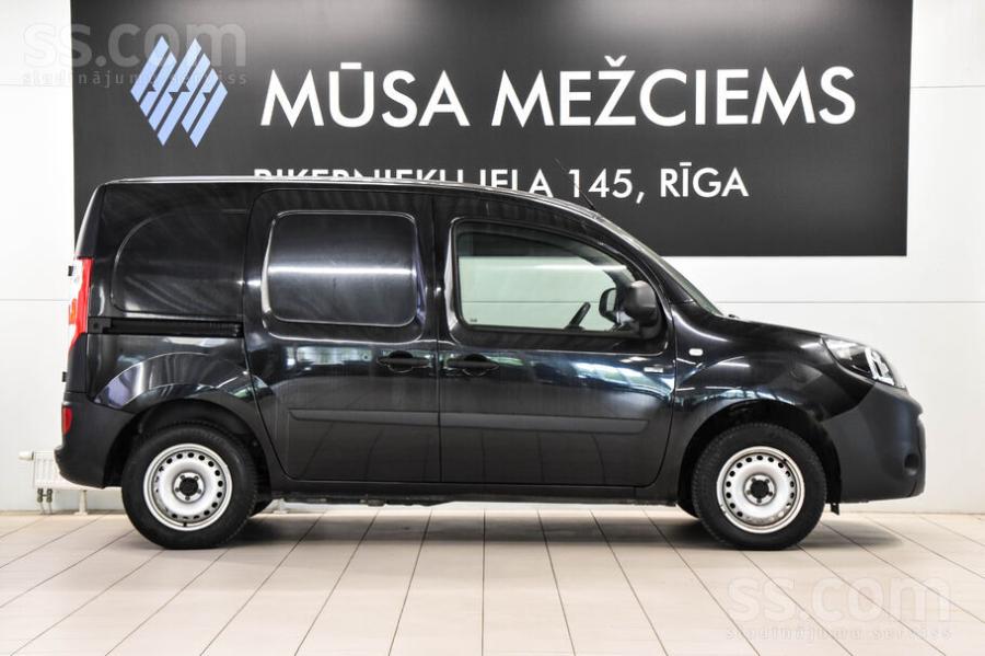Melns Renault Kangoo 2021 Rīga, ar dzinēja tilpumu 1.60 L un nobraukumu 13 tūkst. km par 13690 €, foto 5 vietnē AUTOMOTO.COM.LV