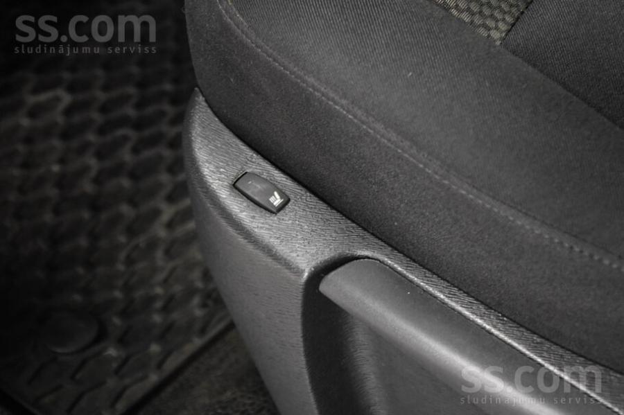 Melns Renault Kangoo 2021 Rīga, ar dzinēja tilpumu 1.60 L un nobraukumu 13 tūkst. km par 13690 €, foto 13 vietnē AUTOMOTO.COM.LV
