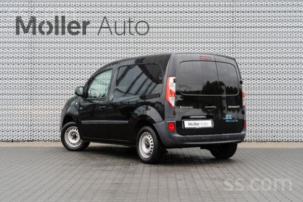 Renault Kangoo 2021 RÄ«ga vietnÄ Melns Renault Kangoo 2021 RÄ«ga, ar dzinÄja tilpumu 1.60 L un nobraukumu 13 tÅ«kst. km par 13500 ā¬, foto 4 vietnÄ AUTOMOTO.COM.LV