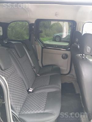 Black Renault Kangoo 2009 in Daugavpils, with an engine capacity of 1.50 L and mileage of 316 thousand km for 2150 €, photo 8 on AUTOMOTO.COM.LV