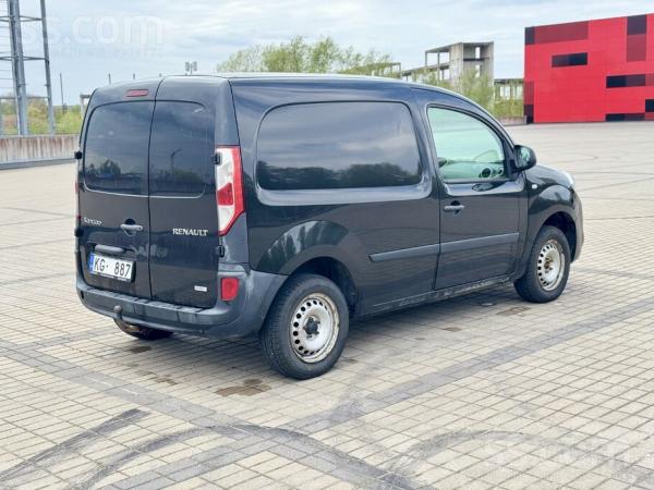 Melns Renault Kangoo 2016 Rīga, ar dzinēja tilpumu 1.20 L un nobraukumu 168 tūkst. km par 2500 €, foto 4 vietnē AUTOMOTO.COM.LV