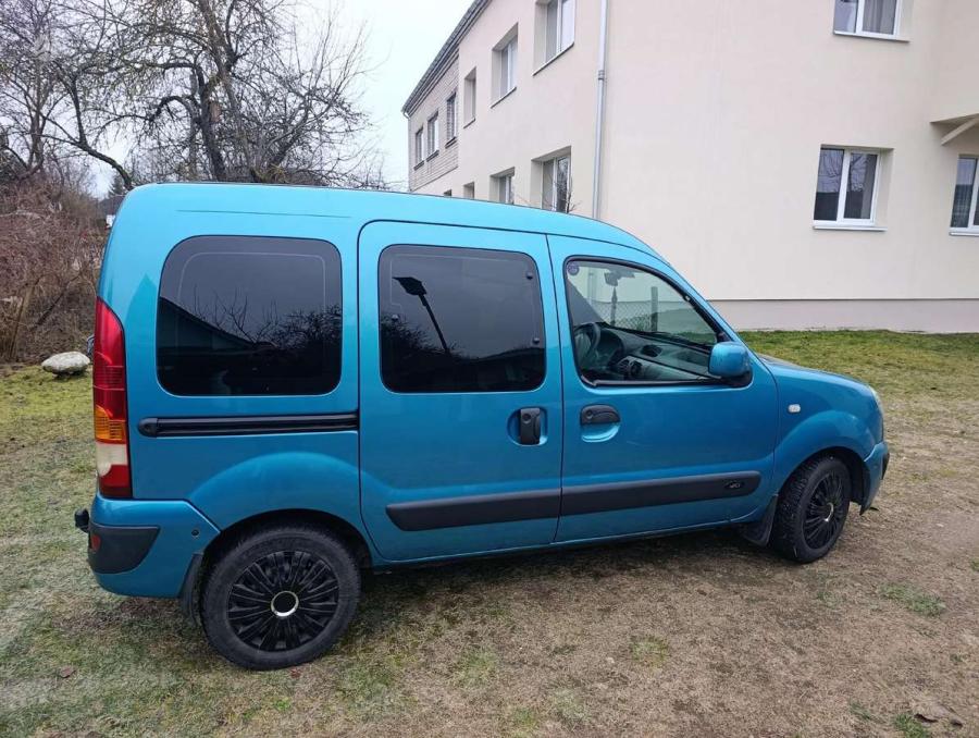 Zils Renault Kangoo 2007 Viļņa, ar dzinēja tilpumu 1.50 L un nobraukumu 337 tūkst. km par 1900 €, foto 3 vietnē AUTOMOTO.COM.LV