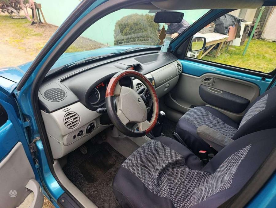 Zils Renault Kangoo 2007 Viļņa, ar dzinēja tilpumu 1.50 L un nobraukumu 337 tūkst. km par 1900 €, foto 5 vietnē AUTOMOTO.COM.LV