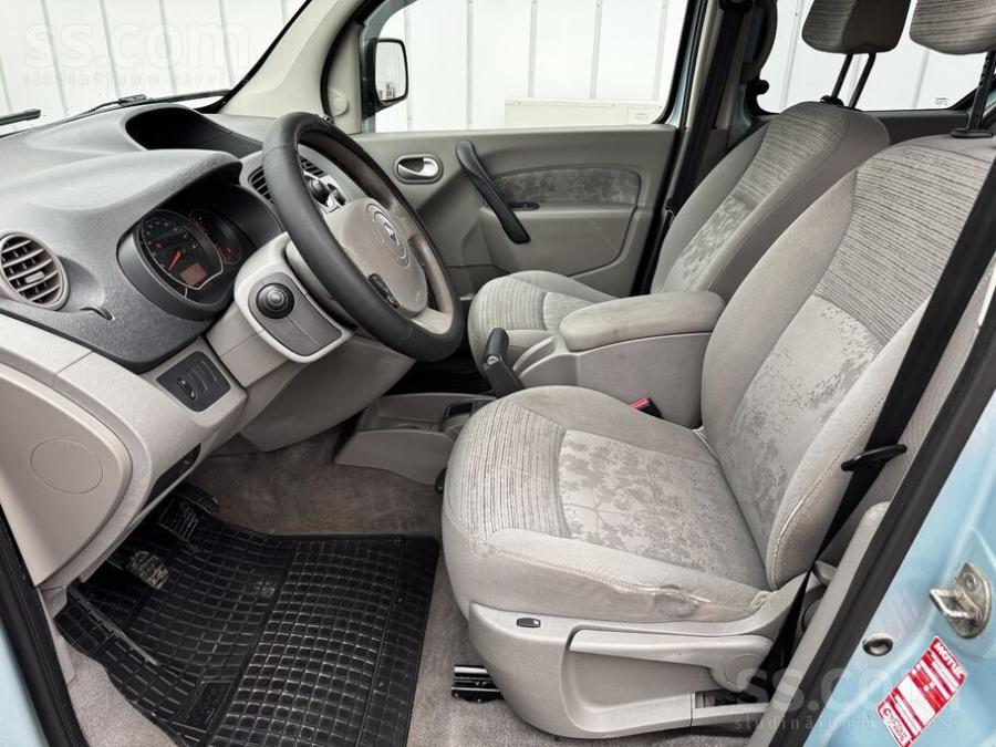 Zils Renault Kangoo 2008 Rīga, ar dzinēja tilpumu 1.50 L un nobraukumu 0 tūkst. km par 2495 €, foto 12 vietnē AUTOMOTO.COM.LV