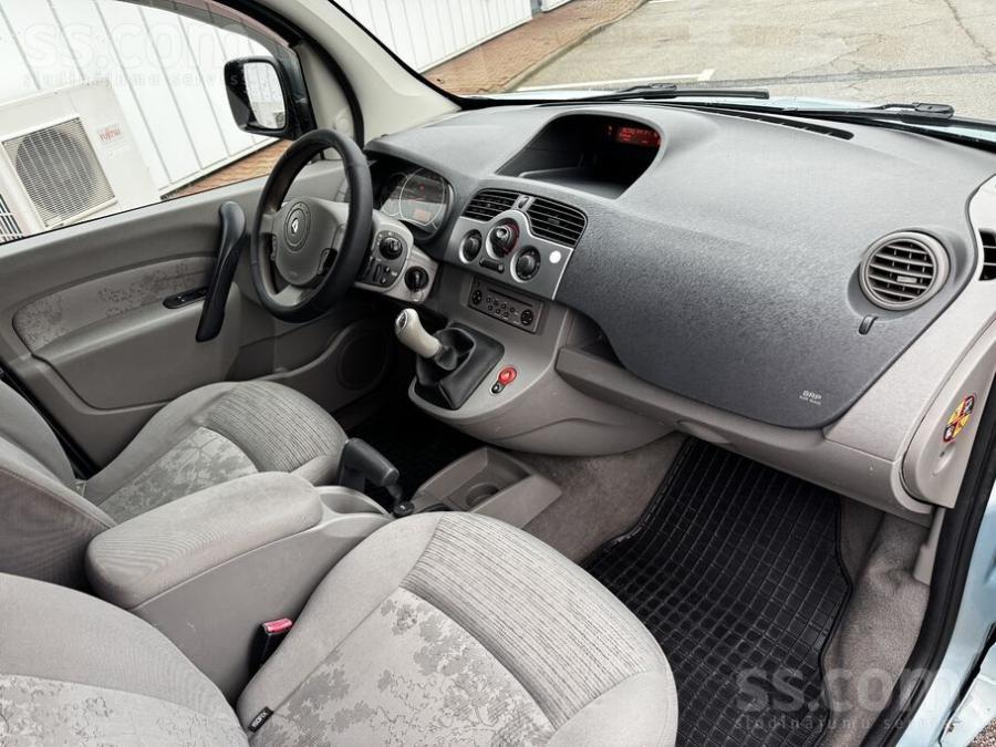 Zils Renault Kangoo 2008 Rīga, ar dzinēja tilpumu 1.50 L un nobraukumu 0 tūkst. km par 2495 €, foto 33 vietnē AUTOMOTO.COM.LV