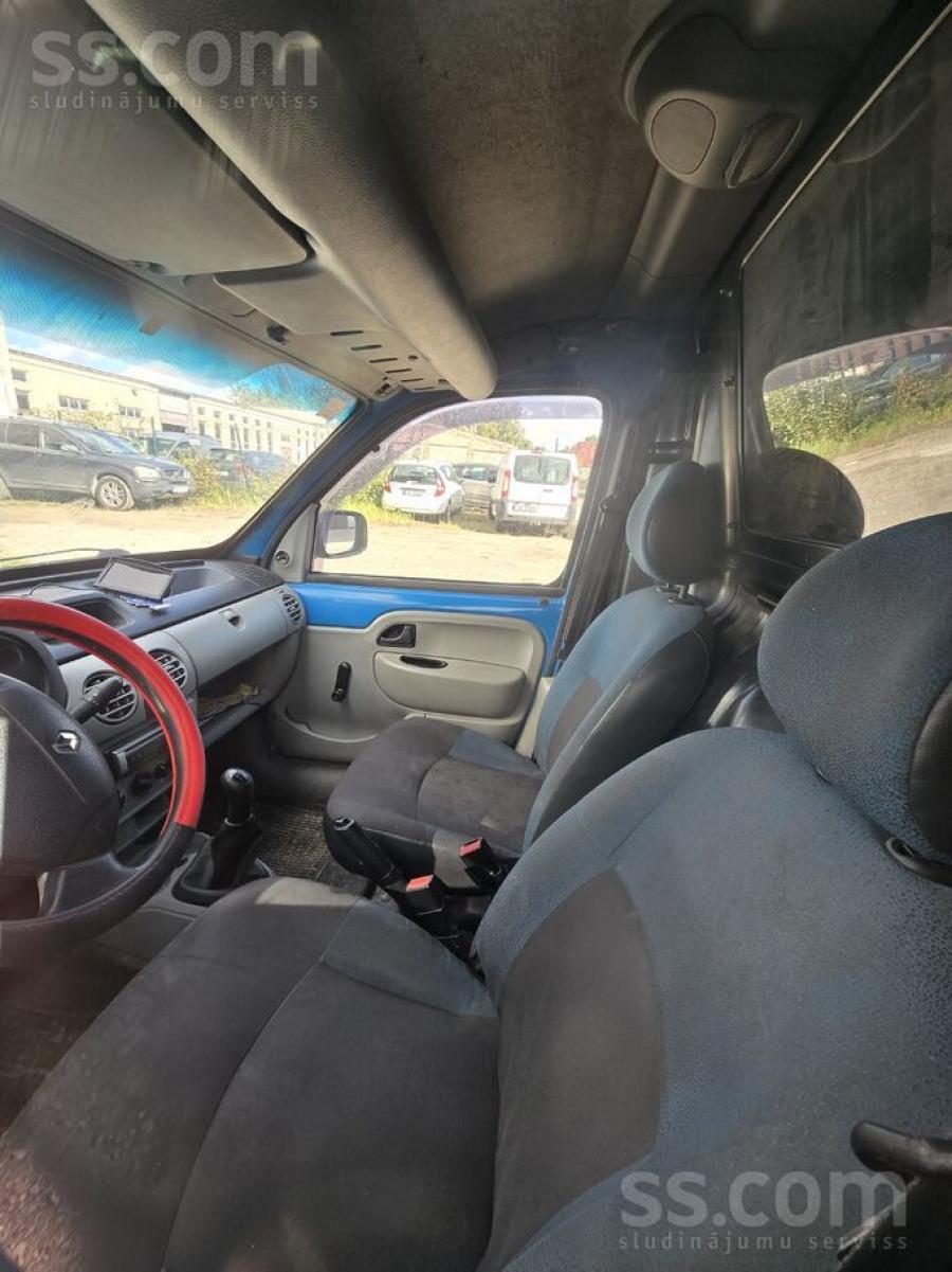 Zils Renault Kangoo 2008 Rīga, ar dzinēja tilpumu 1.50 L un nobraukumu 460 tūkst. km par 1100 €, foto 5 vietnē AUTOMOTO.COM.LV