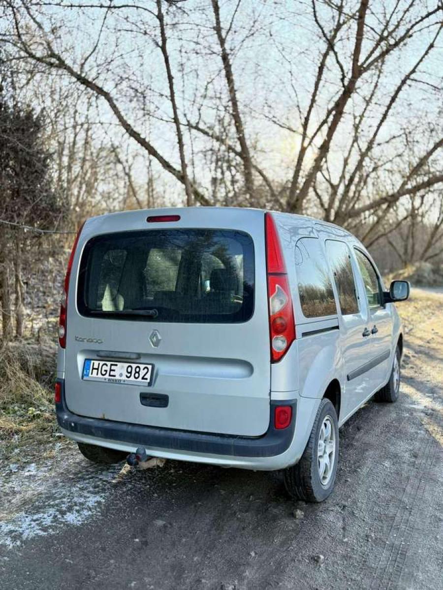 Blue Renault Kangoo 2009 in Vilnius, with an engine capacity of 1.46 L and mileage of 325 thousand km for 1850 €, photo 4 on AUTOMOTO.COM.LV