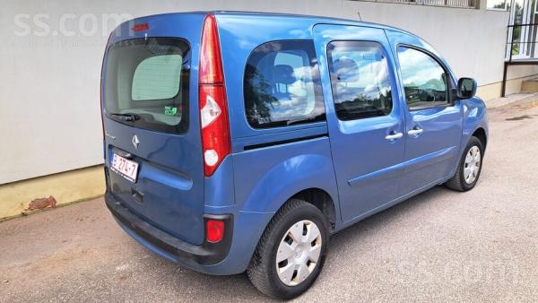 Blue Renault Kangoo 2011 in Ogre, with an engine capacity of 1.50 L and mileage of 300 thousand km for 3750 €, photo 4 on AUTOMOTO.COM.LV