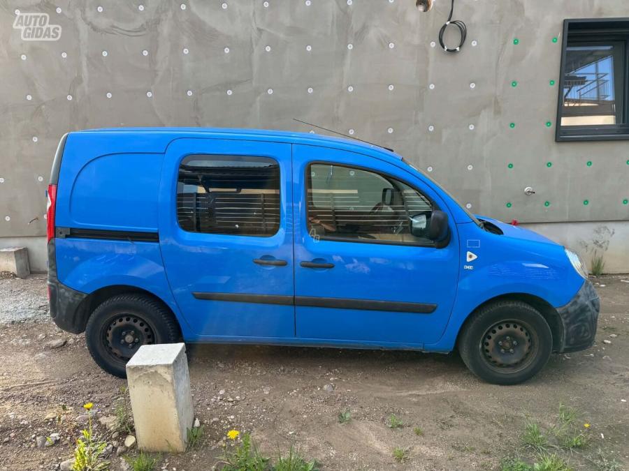 Blue Renault Kangoo 2012 in Vilnius, with an engine capacity of 1.50 L and mileage of 251 thousand km for 2500 €, photo 3 on AUTOMOTO.COM.LV