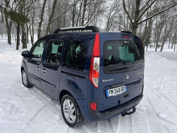 Blue Renault Kangoo 2017 in Kaunas, with an engine capacity of 1.46 L and mileage of 247 thousand km for 6750 €, photo 3 on AUTOMOTO.COM.LV