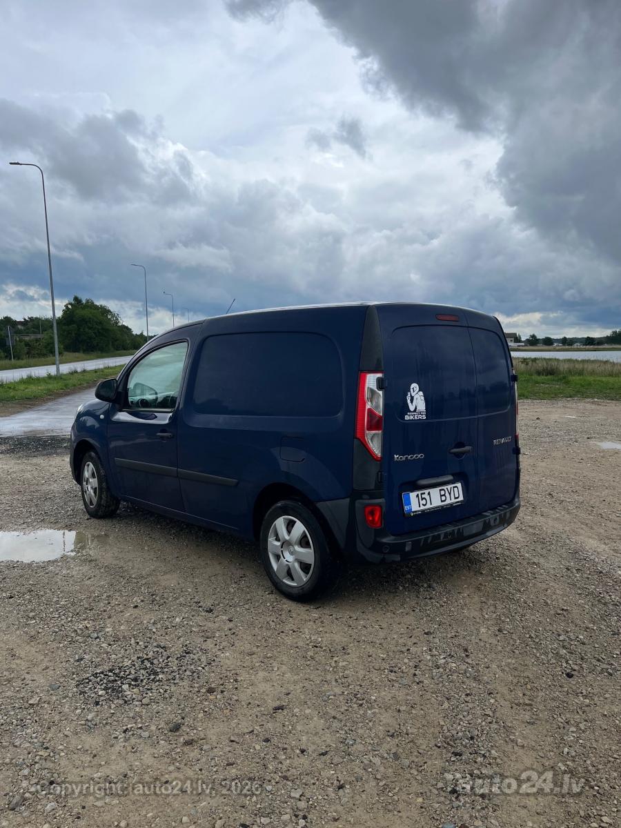 Zils Renault Kangoo 2015 Tallina, ar dzinēja tilpumu 1.50 L un nobraukumu 172 tūkst. km par 5000 €, foto 7 vietnē AUTOMOTO.COM.LV