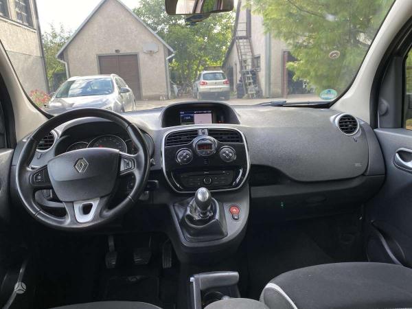 Renault Kangoo 2014 in Siauliai on AUTOMOTO.COM.LV Brown Renault Kangoo 2014 in Siauliai, with an engine capacity of 1.50 L and mileage of 188 thousand km for 4999 €, photo 9 on AUTOMOTO.COM.LV