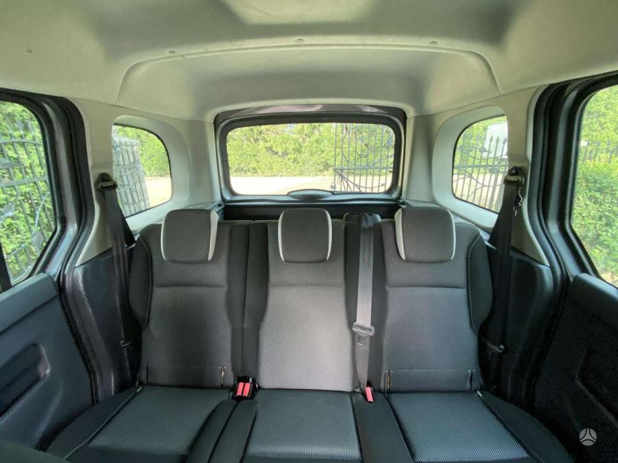 Brūns Renault Kangoo 2014 Šauļi, ar dzinēja tilpumu 1.50 L un nobraukumu 188 tūkst. km par 4999 €, foto 10 vietnē AUTOMOTO.COM.LV