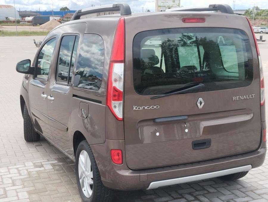 Brūns Renault Kangoo 2014 Tauragė, ar dzinēja tilpumu 1.20 L un nobraukumu 150 tūkst. km par 4600 €, foto 5 vietnē AUTOMOTO.COM.LV