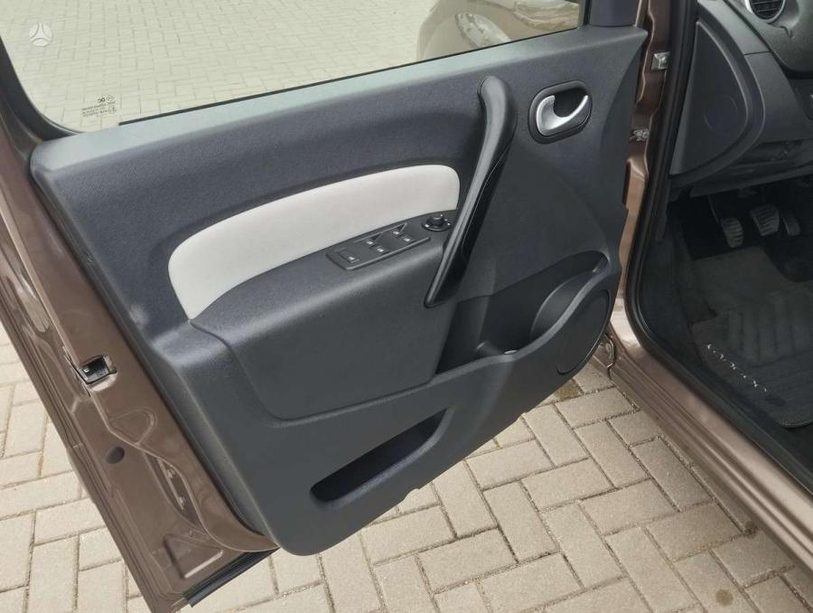 Brūns Renault Kangoo 2014 Tauragė, ar dzinēja tilpumu 1.20 L un nobraukumu 150 tūkst. km par 4600 €, foto 14 vietnē AUTOMOTO.COM.LV