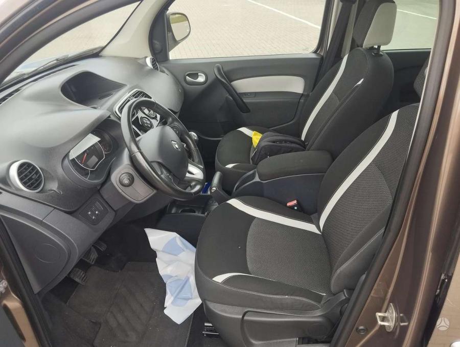 Brown Renault Kangoo 2014 in Taurage, with an engine capacity of 1.20 L and mileage of 150 thousand km for 4300 €, photo 14 on AUTOMOTO.COM.LV