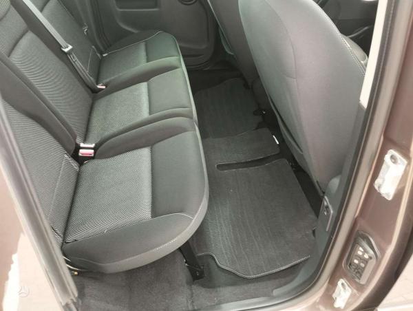 Brown Renault Kangoo 2014 in Taurage, with an engine capacity of 1.20 L and mileage of 151 thousand km for 4400 €, photo 9 on AUTOMOTO.COM.LV