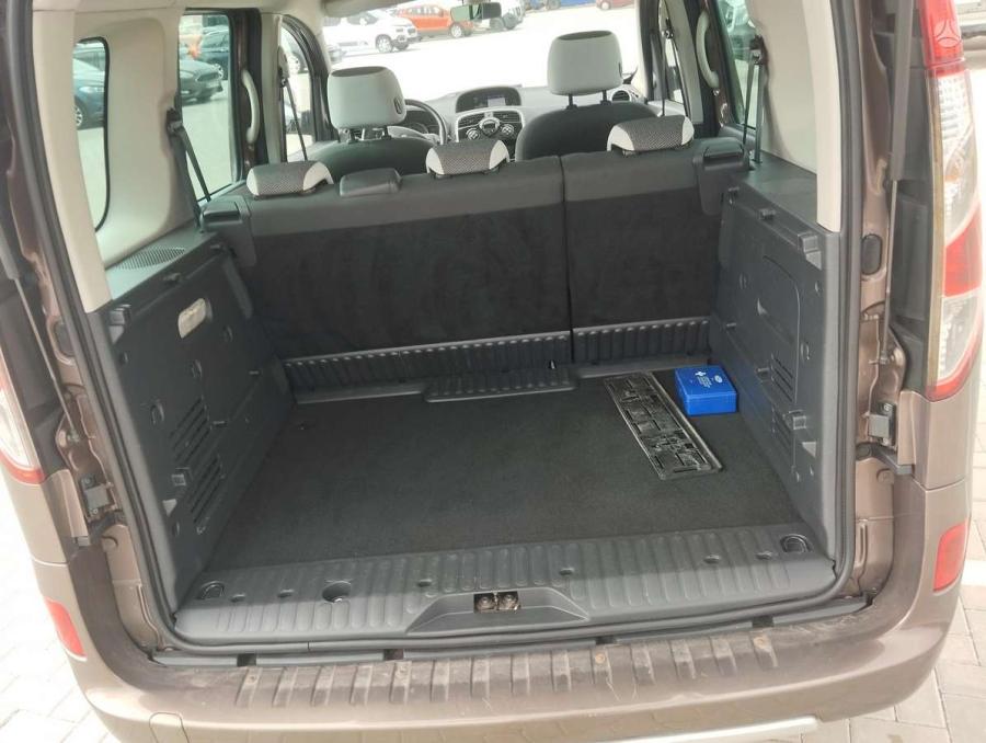 Brūns Renault Kangoo 2014 Tauragė, ar dzinēja tilpumu 1.20 L un nobraukumu 151 tūkst. km par 4400 €, foto 11 vietnē AUTOMOTO.COM.LV