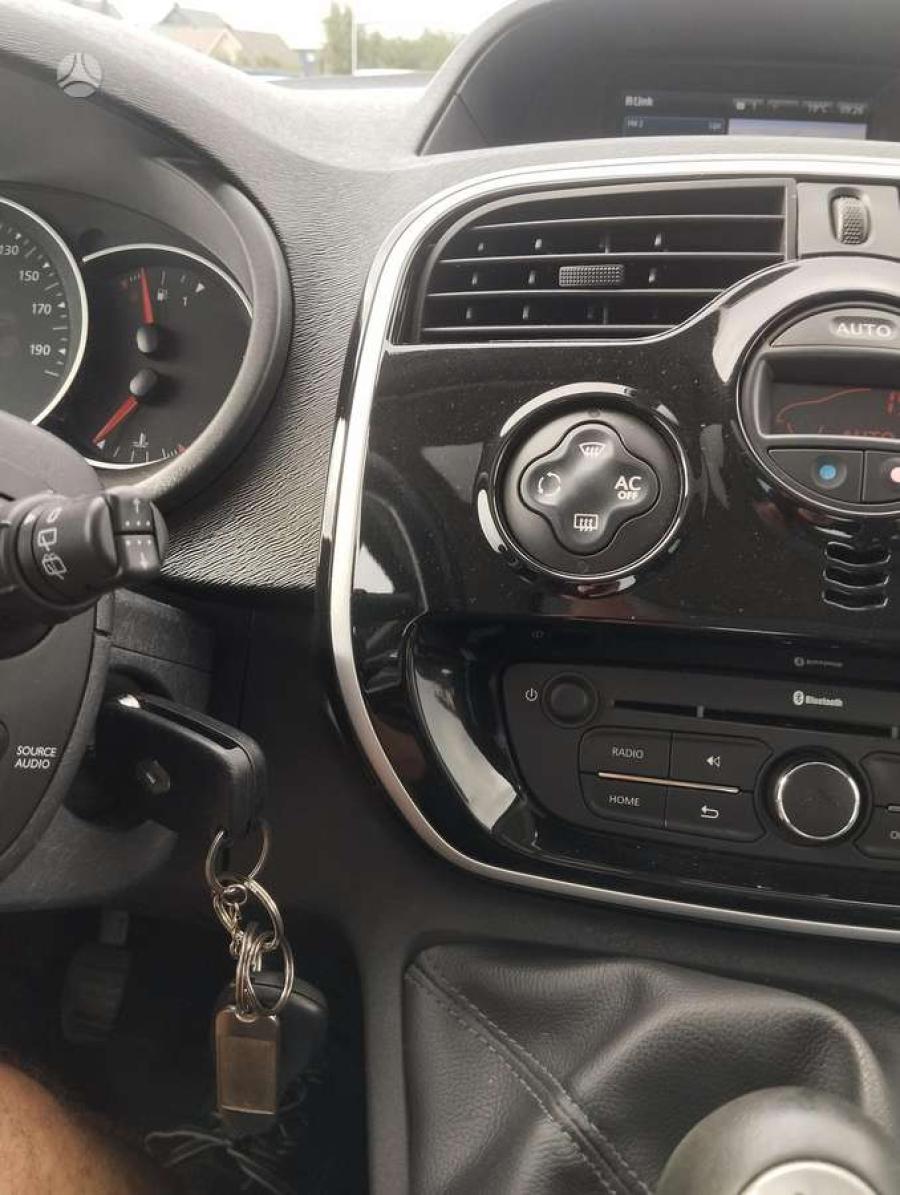 Brūns Renault Kangoo 2014 Tauragė, ar dzinēja tilpumu 1.20 L un nobraukumu 151 tūkst. km par 4400 €, foto 17 vietnē AUTOMOTO.COM.LV