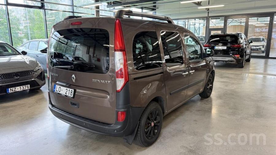 Brūns Renault Kangoo 2018 Rīga, ar dzinēja tilpumu 1.50 L un nobraukumu 293 tūkst. km par 3900 €, foto 5 vietnē AUTOMOTO.COM.LV