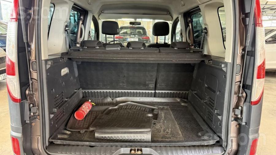 Brūns Renault Kangoo 2018 Rīga, ar dzinēja tilpumu 1.50 L un nobraukumu 293 tūkst. km par 3900 €, foto 12 vietnē AUTOMOTO.COM.LV