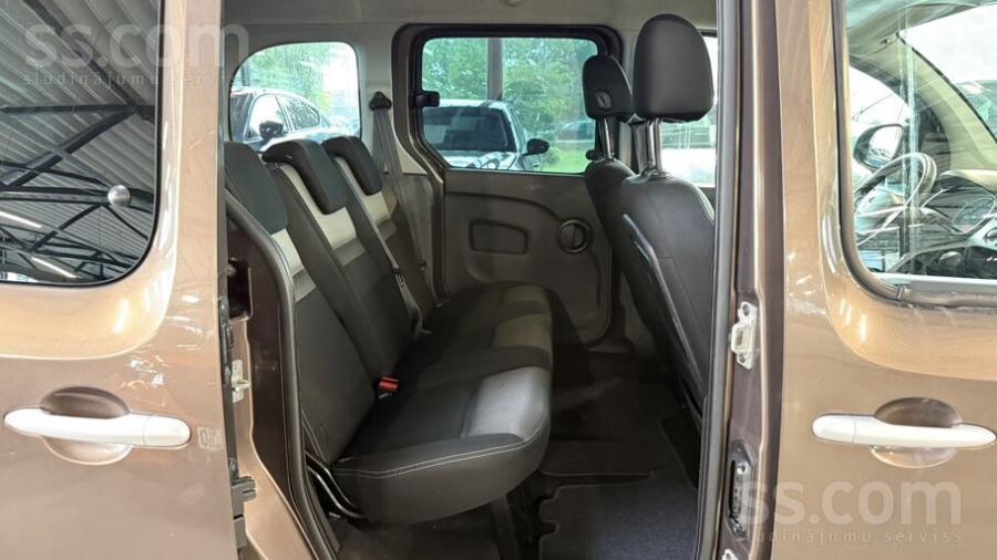Brūns Renault Kangoo 2018 Rīga, ar dzinēja tilpumu 1.50 L un nobraukumu 293 tūkst. km par 3900 €, foto 13 vietnē AUTOMOTO.COM.LV