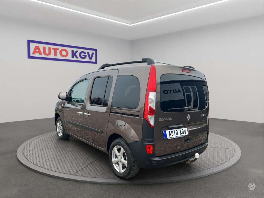 Brown Renault Kangoo 2020 in Kaunas, with an engine capacity of 1.50 L and mileage of 116 thousand km for 9999 €, photo 3 on AUTOMOTO.COM.LV