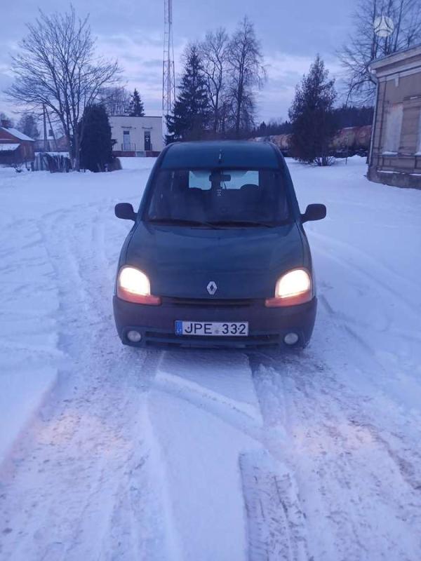 Green Renault Kangoo 2002 in Kursenai, with an engine capacity of 1.87 L and mileage of 360 thousand km for 1100 €, photo 3 on AUTOMOTO.COM.LV