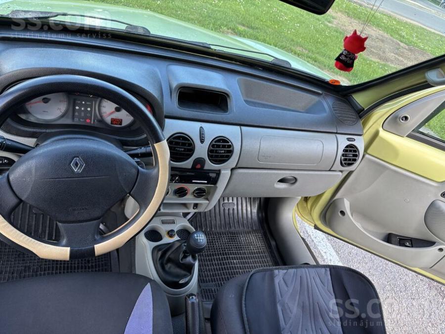 Zaļš Renault Kangoo 2004 Rīga, ar dzinēja tilpumu 1.20 L un nobraukumu 326 tūkst. km par 3300 €, foto 9 vietnē AUTOMOTO.COM.LV