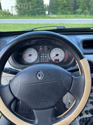 Zaļš Renault Kangoo 2004 Rīga, ar dzinēja tilpumu 1.20 L un nobraukumu 326 tūkst. km par 3300 €, foto 10 vietnē AUTOMOTO.COM.LV