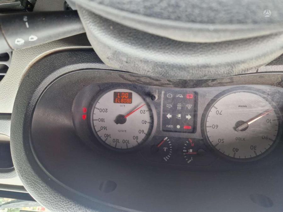 Green Renault Kangoo 2004 in Jurbarkas, with an engine capacity of 1.87 L and mileage of 380 thousand km for 3200 €, photo 7 on AUTOMOTO.COM.LV