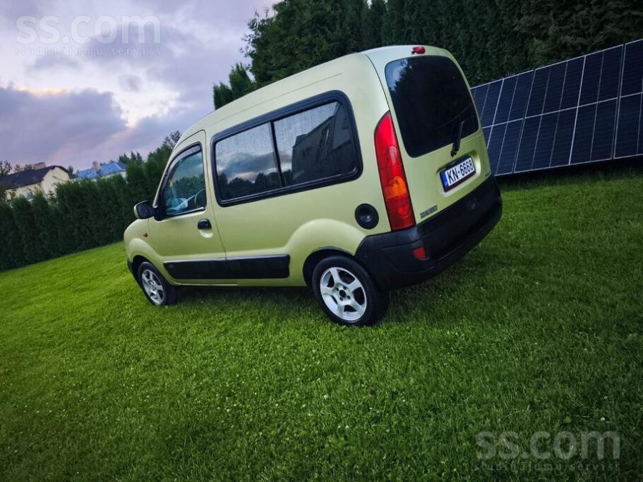 Zaļš Renault Kangoo 2004 Rīga, ar dzinēja tilpumu 1.20 L un nobraukumu 326 tūkst. km par 2750 €, foto 5 vietnē AUTOMOTO.COM.LV
