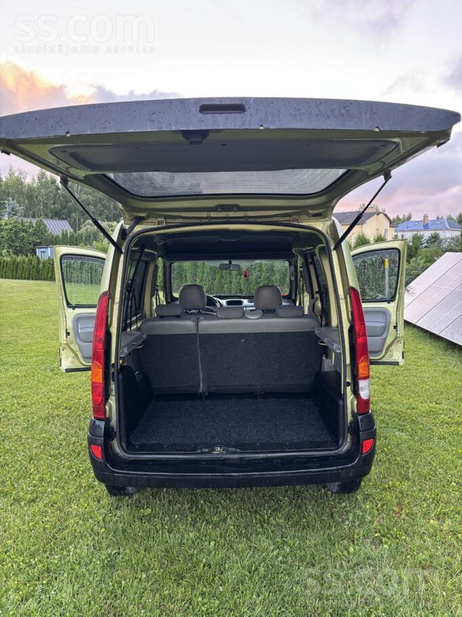 Zaļš Renault Kangoo 2004 Rīga, ar dzinēja tilpumu 1.20 L un nobraukumu 326 tūkst. km par 2750 €, foto 7 vietnē AUTOMOTO.COM.LV