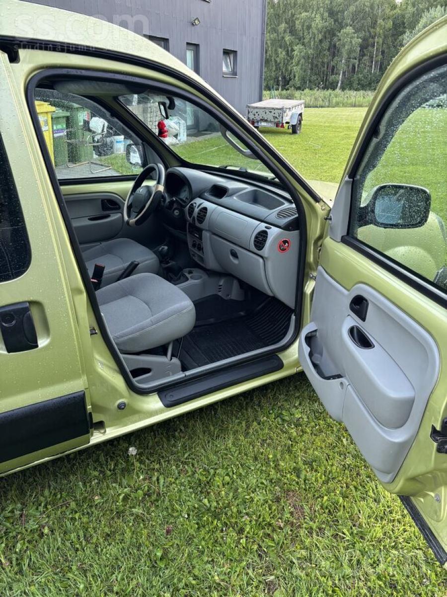 Zaļš Renault Kangoo 2004 Rīga, ar dzinēja tilpumu 1.20 L un nobraukumu 326 tūkst. km par 2750 €, foto 9 vietnē AUTOMOTO.COM.LV