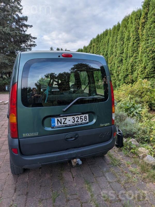 Zaļš Renault Kangoo 2006 Rīga, ar dzinēja tilpumu 1.60 L un nobraukumu 239 tūkst. km par 2500 €, foto 4 vietnē AUTOMOTO.COM.LV
