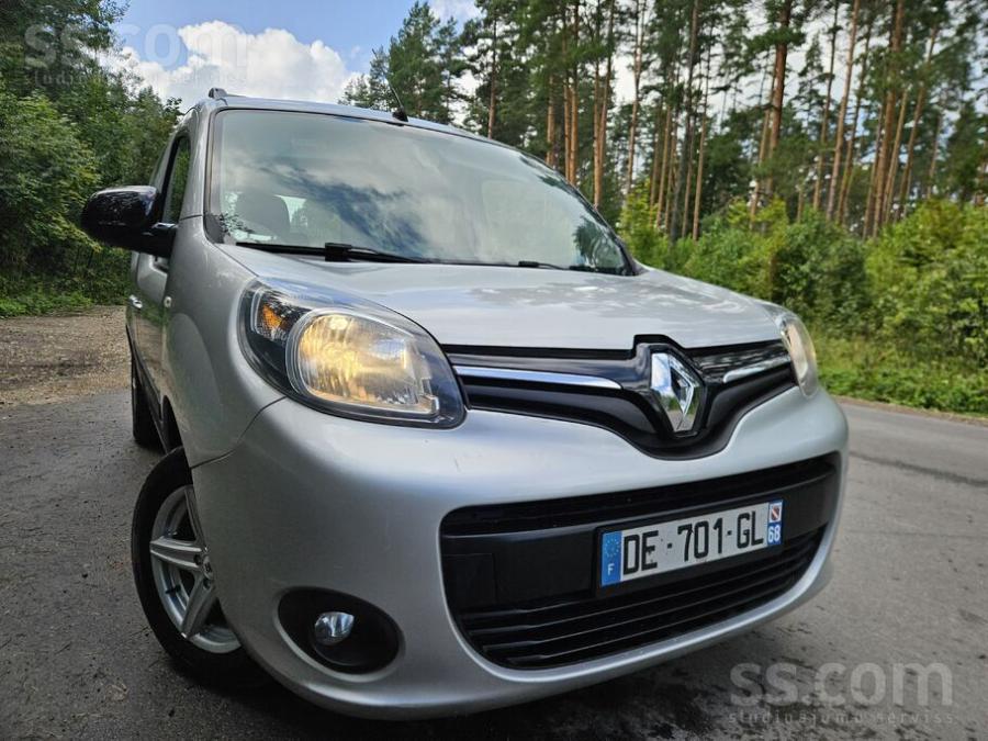 Grey Renault Kangoo 2014 in Riga, with an engine capacity of 1.50 L and mileage of 253 thousand km for 5750 €, photo 8 on AUTOMOTO.COM.LV