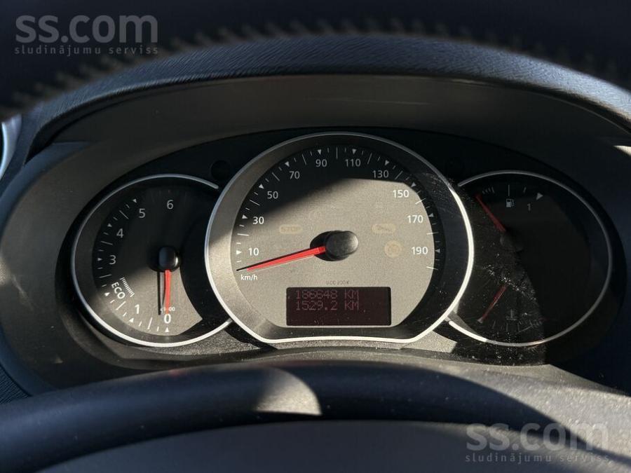 Pelēks Renault Kangoo 2015 Liepāja, ar dzinēja tilpumu 1.20 L un nobraukumu 180 tūkst. km par 6700 €, foto 21 vietnē AUTOMOTO.COM.LV