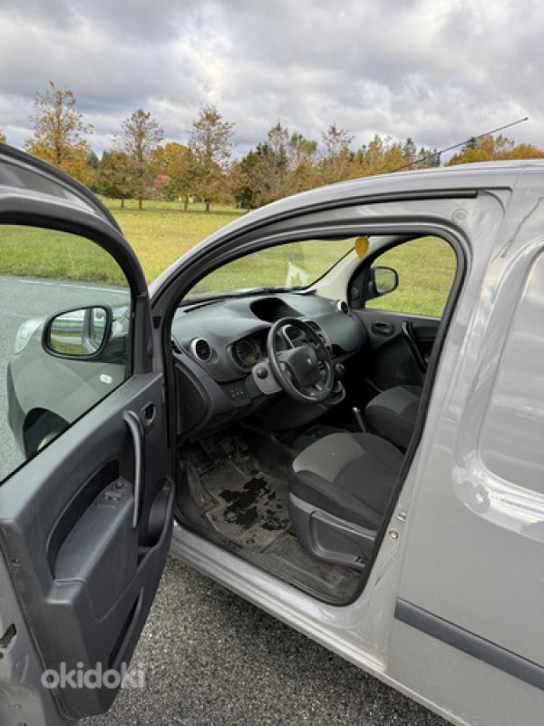 Pelēks Renault Kangoo 2020 Rakvere, ar dzinēja tilpumu 1.60 L un nobraukumu 70 tūkst. km par 7500 €, foto 2 vietnē AUTOMOTO.COM.LV