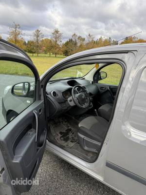 Grey Renault Kangoo 2020 in Rakvere, with an engine capacity of 1.60 L and mileage of 70 thousand km for 7500 €, photo 3 on AUTOMOTO.COM.LV