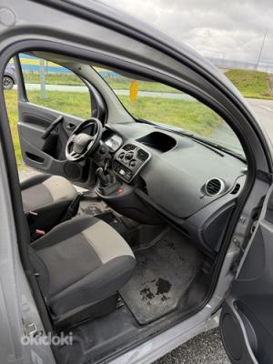 Grey Renault Kangoo 2020 in Rakvere, with an engine capacity of 1.60 L and mileage of 70 thousand km for 7500 €, photo 4 on AUTOMOTO.COM.LV