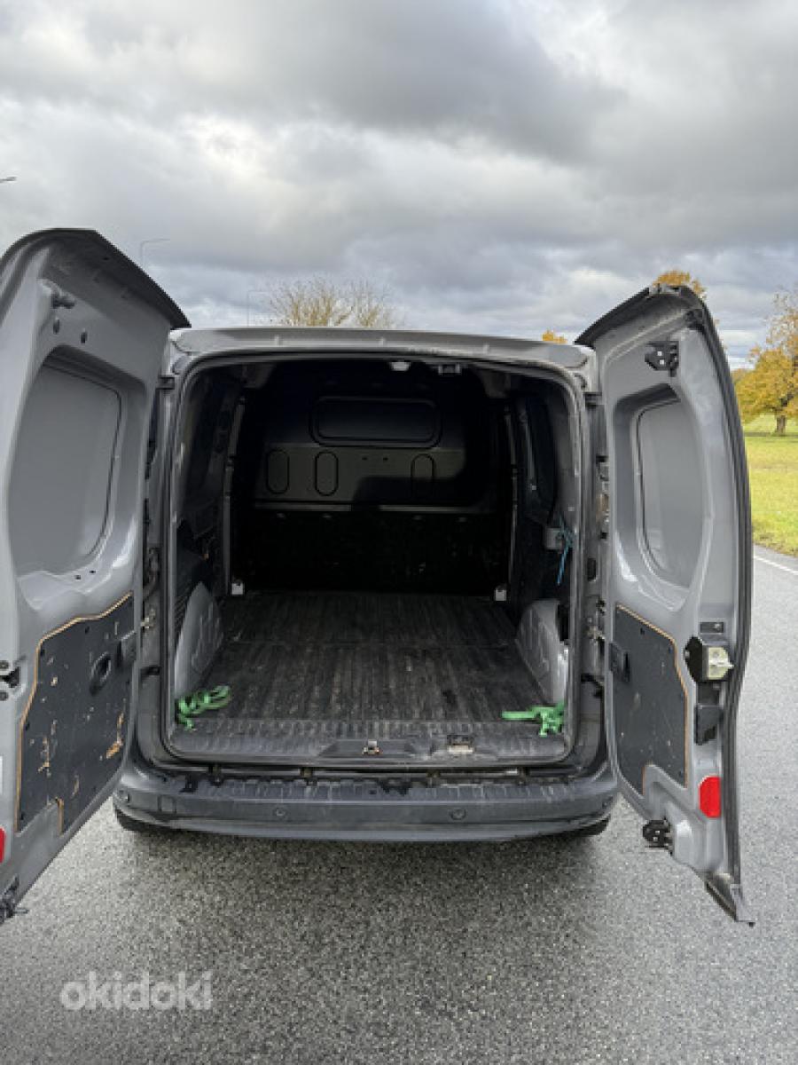 Grey Renault Kangoo 2020 in Rakvere, with an engine capacity of 1.60 L and mileage of 70 thousand km for 7500 €, photo 10 on AUTOMOTO.COM.LV