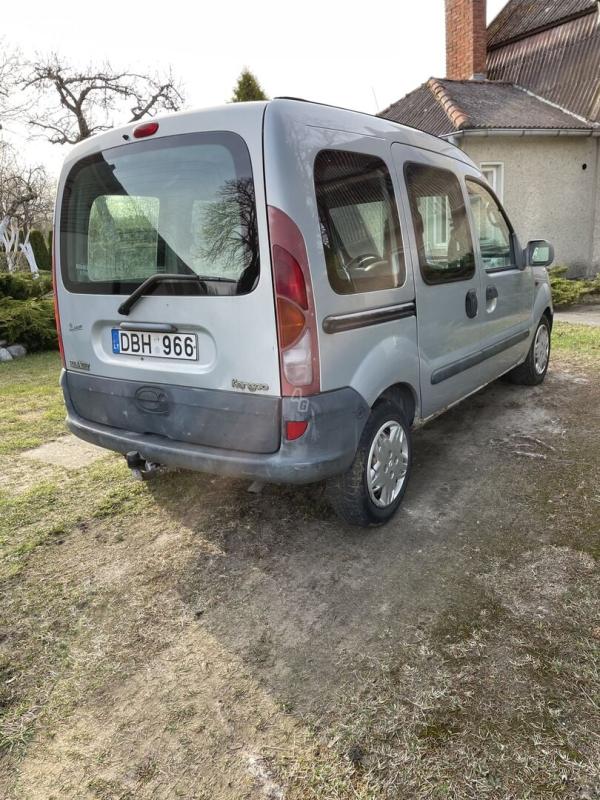 Grey Renault Kangoo 2000 in Silute, with an engine capacity of 1.90 L and mileage of 190 thousand km for 940 €, photo 5 on AUTOMOTO.COM.LV