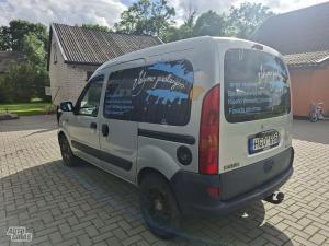 Pelēks Renault Kangoo 2002 Kretinga, ar dzinēja tilpumu 1.50 L un nobraukumu 352 tūkst. km par 500 €, foto 5 vietnē AUTOMOTO.COM.LV