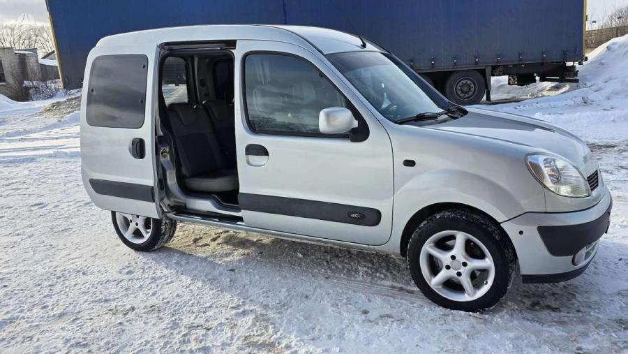 Pelēks Renault Kangoo 2004 Klaipėda, ar dzinēja tilpumu 1.50 L un nobraukumu 178 tūkst. km par 2890 €, foto 12 vietnē AUTOMOTO.COM.LV